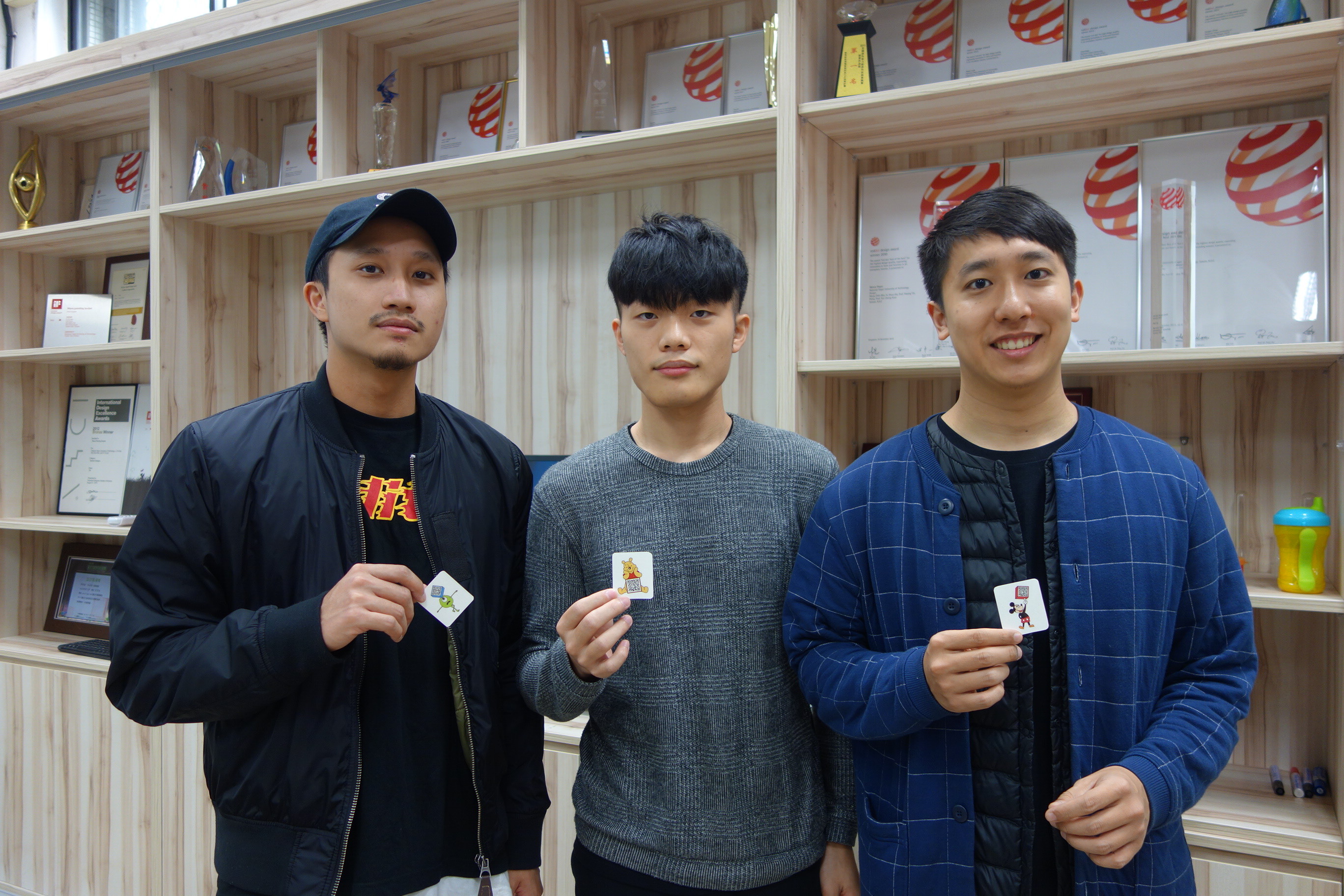 Sticker design to find missing child - National Taipei University of ...